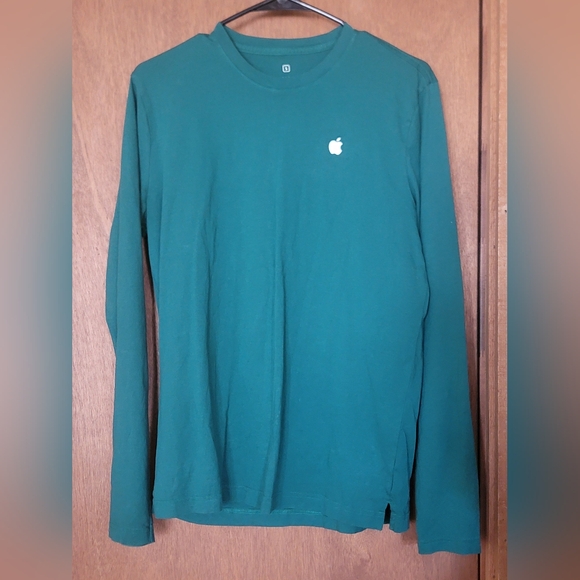 Apple | Shirts | Mens Apple Logo Long Sleeve Green Pullover Tech Tshirt ...